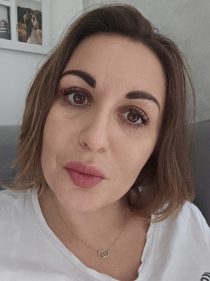 Anna Banasiak's Instagram, Twitter & Facebook on IDCrawl